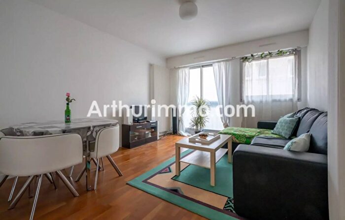 Appartement à louer - Ouest Sud, Thorigny-sur-Marne - 2 pièces