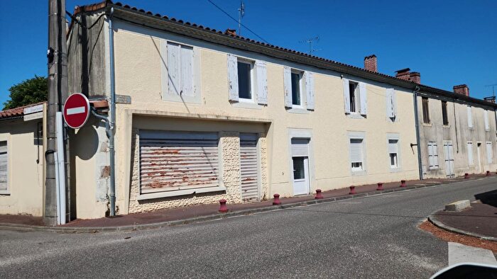 Maison 10 pièces à vendre - Saint-Symphorien