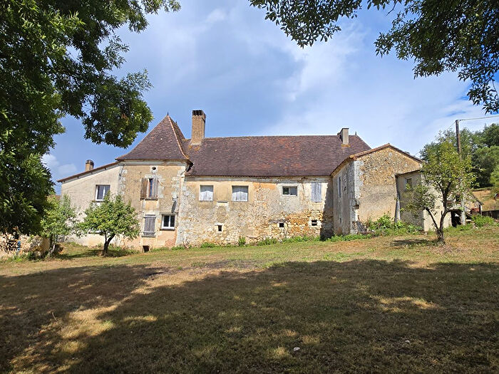 Maison à vendre - Villamblard - 9 pièces - 6 chambres