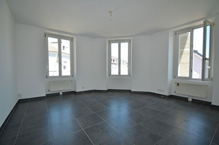 Appartement à louer - Mulhouse, Cité-Briand - 4 pièces - 3 chambres
