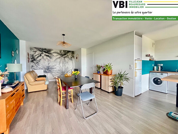 Quartiers Nord-Ouest, Saint-Martin : Appartement 3 pièces à vendre