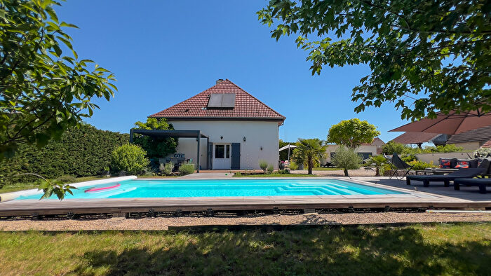 Maison 7 pièces à vendre à Pluvet