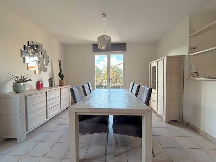 Maison à vendre - Le May-sur-Èvre - 6 pièces - 4 chambres