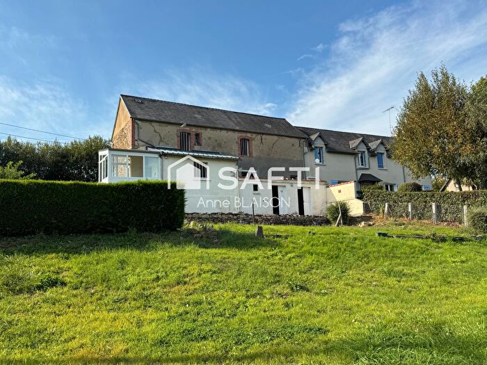 Maison à vendre - Le Dézert - 5 pièces - 3 chambres