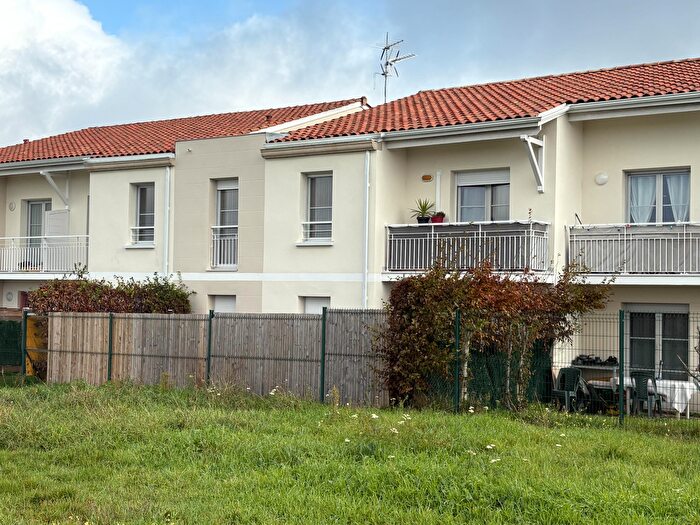 Appartement à vendre - Salignac - 2 pièces - 1 chambre