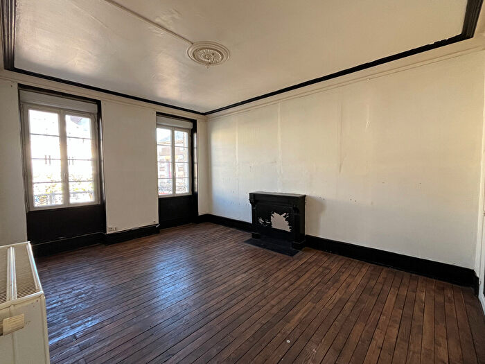 Appartement à vendre - Nevers, Centre-ville - 4 pièces - 2 chambres