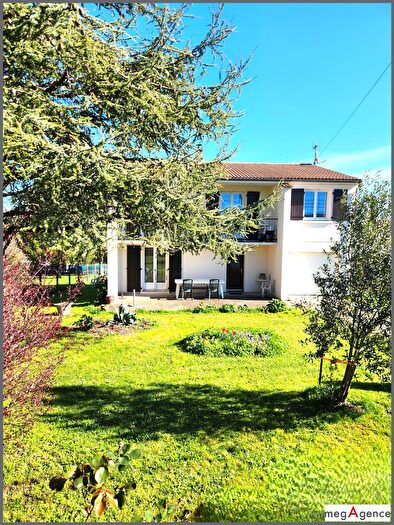 Maison à vendre - Écoyeux - 5 pièces - 4 chambres