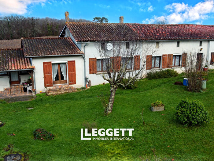 Maison à vendre - Pouillac - 5 pièces - 3 chambres