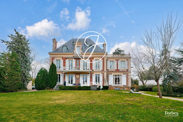Le Vésinet, République : Maison 8 pièces à vendre
