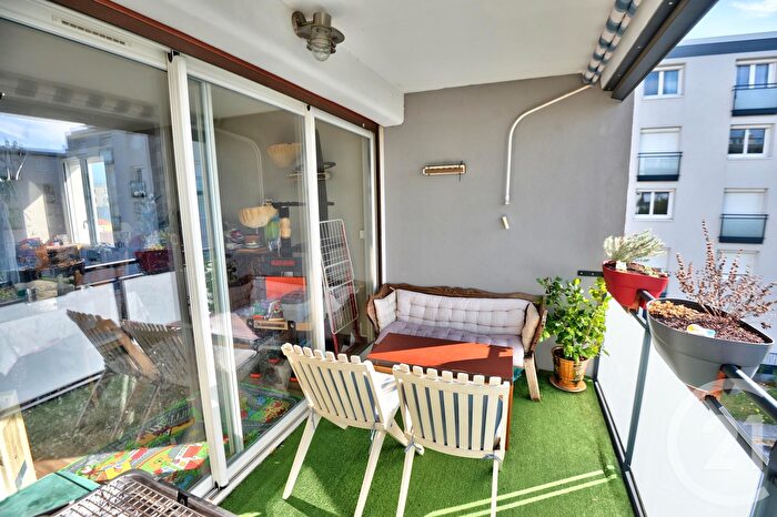 Appartement 4 pièces à Romans-sur-Isère, Grande Martinette, Hôpital-vieux, Coquillard, à louer