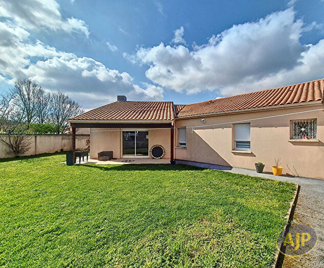 Maison à vendre - Montaigu - 5 pièces - 4 chambres