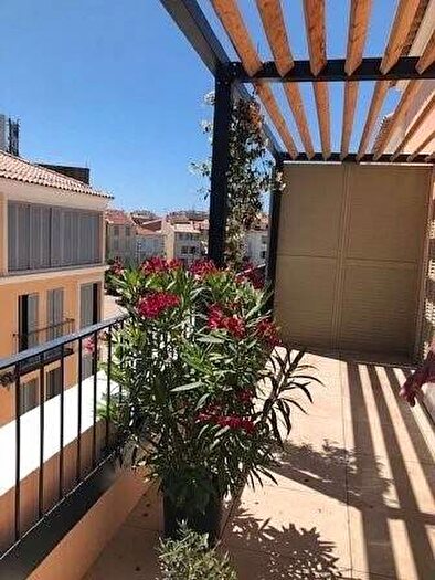 Appartement à louer - Antibes - 2 pièces