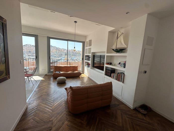 Hôtel de Ville, Marseille 2ème arrondissement : Appartement 3 pièces à louer