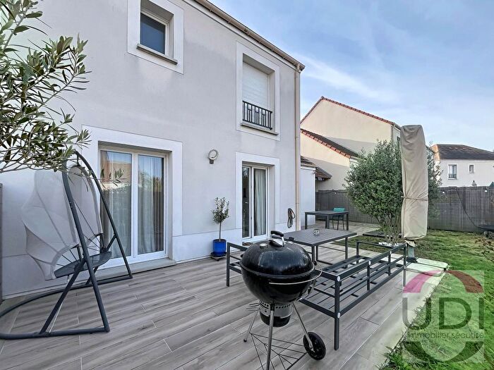 Ballancourt-sur-Essonne : Maison 4 pièces à vendre