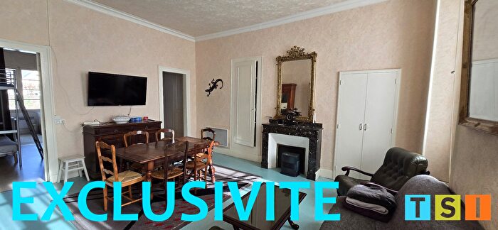 Appartement à vendre - Bagnères-de-Luchon - 3 pièces - 2 chambres