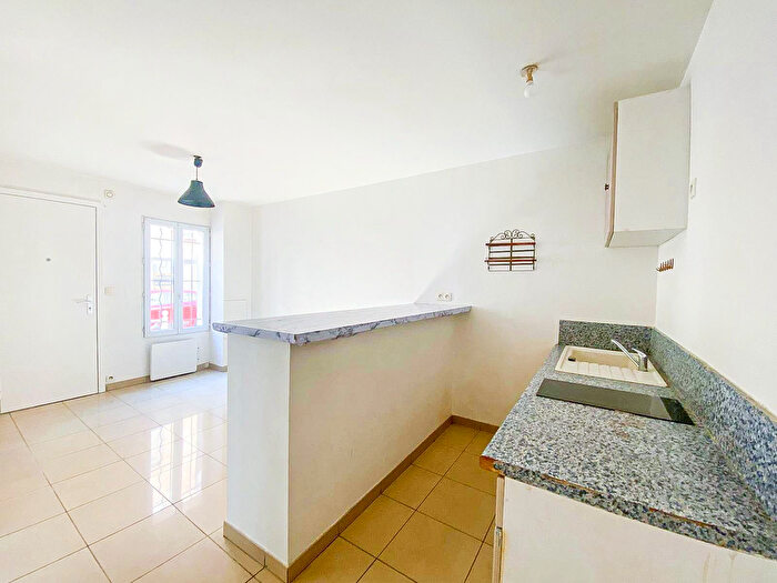 Appartement à vendre - Toulon - 4 pièces - 2 chambres