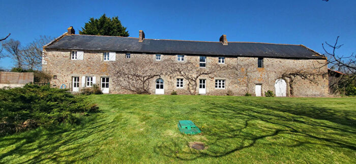 Maison à vendre - Saint-Étienne-de-Montluc - 7 pièces - 4 chambres