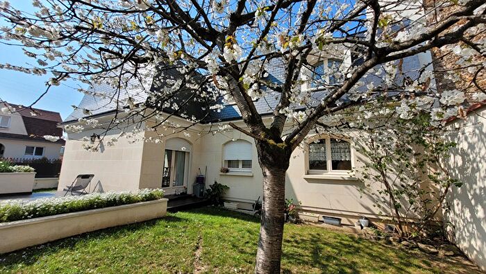 Maison à vendre - Saint-Maur-des-Fossés, La Varenne - 5 pièces - 4 chambres