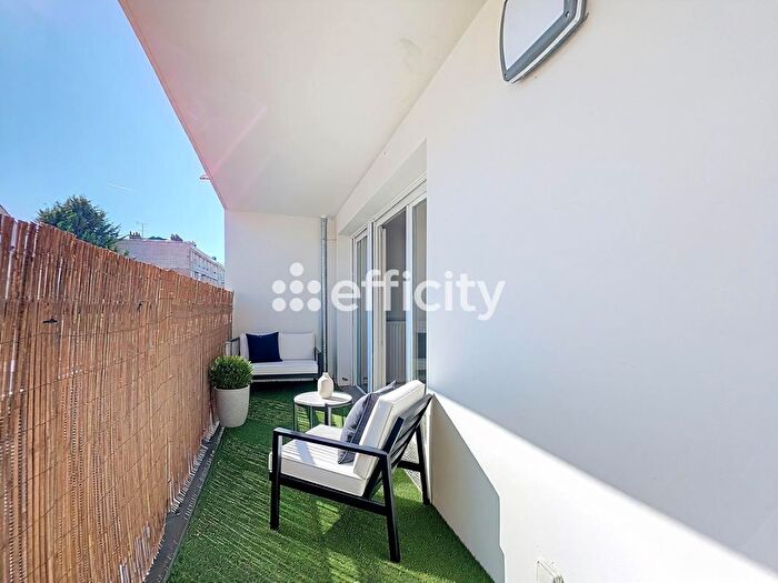 Appartement à vendre - Bagnolet, Le Plateau - 2 pièces - 1 chambre