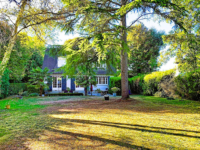 Crespières : Maison 6 pièces à vendre