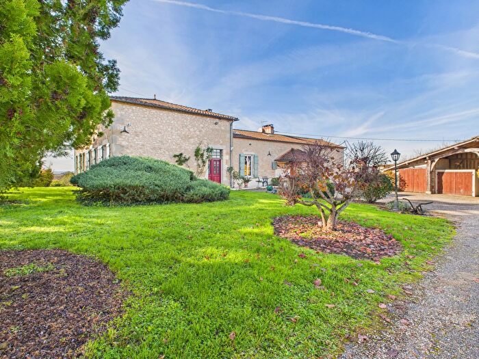 Maison à vendre - Cancon - 11 pièces - 4 chambres