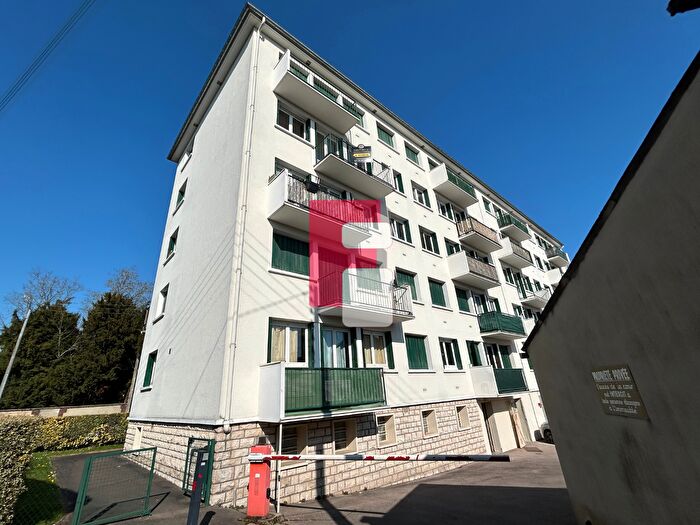 Sainte-Savine : Appartement 5 pièces à vendre