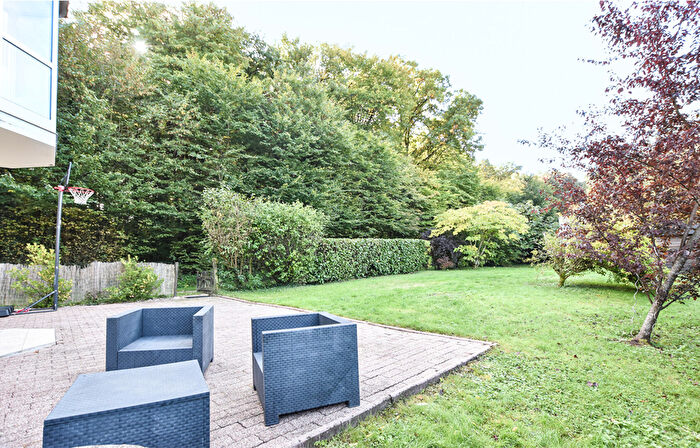 Maison à vendre - Chaucenne - 9 pièces - 5 chambres