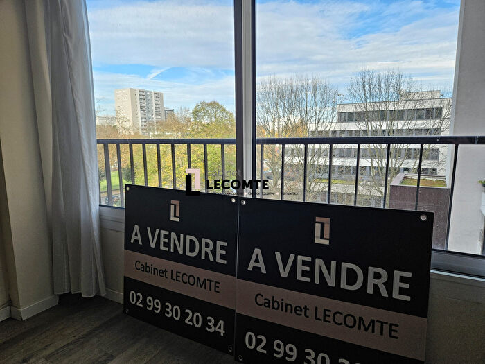 Appartement à vendre - Quartiers Sud-Est, Italie - 4 pièces - 3 chambres