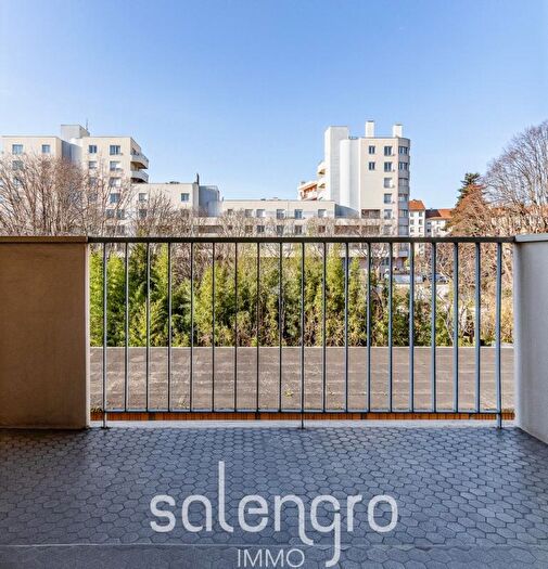 Appartement à vendre - Villeurbanne - 4 pièces - 3 chambres