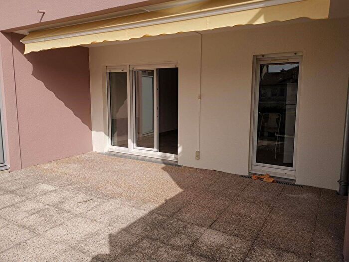 Appartement à louer - Nierme et Geilles, Oyonnax - 3 pièces - 2 chambres