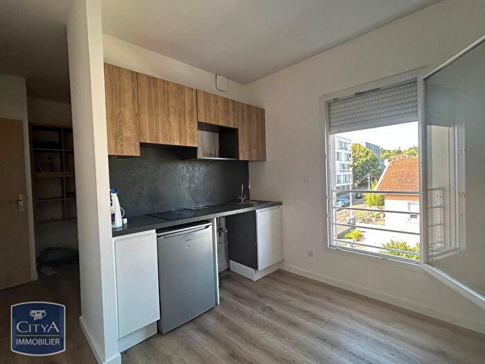 Appartement 1 pièce à louer à Vénissieux, Centre-ville