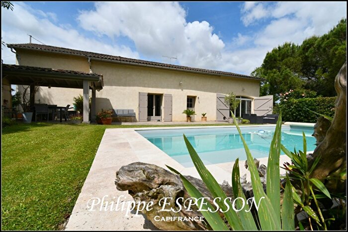 Maison à vendre - Fourques-sur-Garonne - 8 pièces - 5 chambres