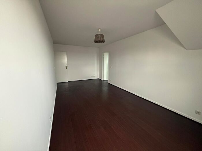 Appartement à vendre - Noisy-le-Grand, Centre-ville - 2 pièces - 1 chambre