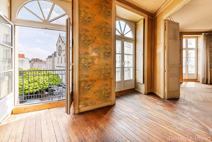 Appartement 5 pièces à vendre à Nantes, Centre-ville