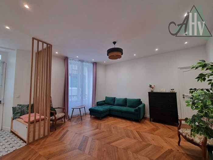 Maison à louer - Provins - 6 pièces - 4 chambres