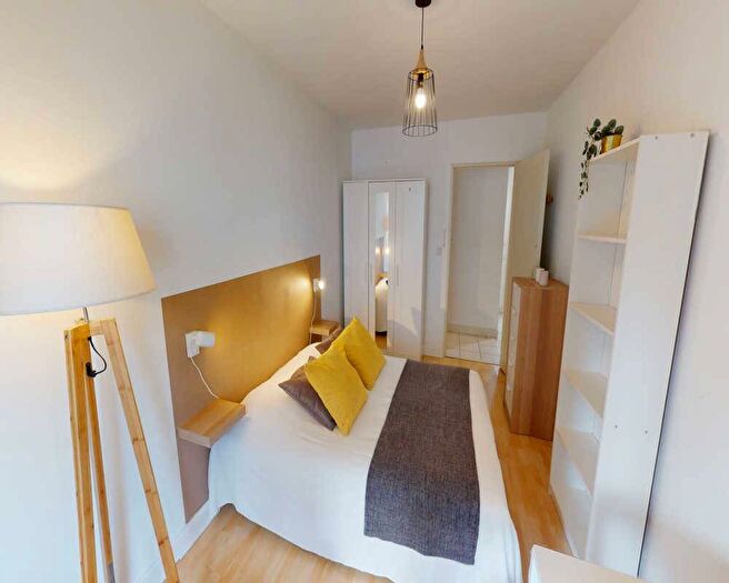 Saint Louis, Lyon 7ème arrondissement : Appartement 4 pièces à louer