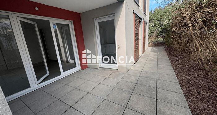 Appartement à vendre - Meyzieu, Centre-ville - 3 pièces - 2 chambres