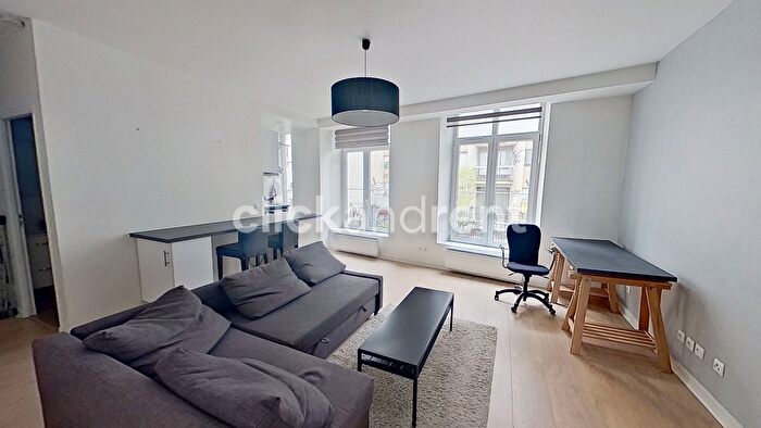 Appartement à louer - Paris e , Belleville, Saint-Maur - 2 pièces - 1 chambre