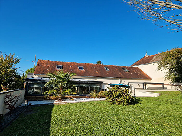 Maison à vendre - Châtellerault, Est - 5 pièces - 4 chambres