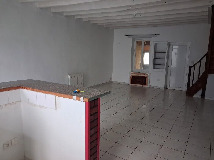 Maison à louer - Villaines-sous-Lucé - 3 pièces - 2 chambres