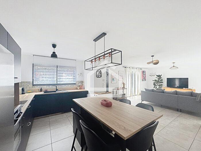 Maison à vendre - Sainte-Hélène - 4 pièces - 3 chambres