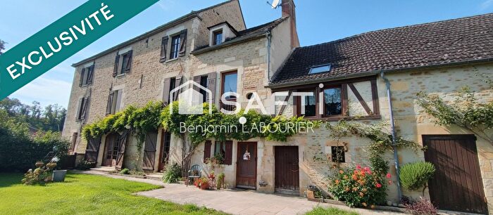 Maison 8 pièces à vendre à Marolles-sous-Lignières