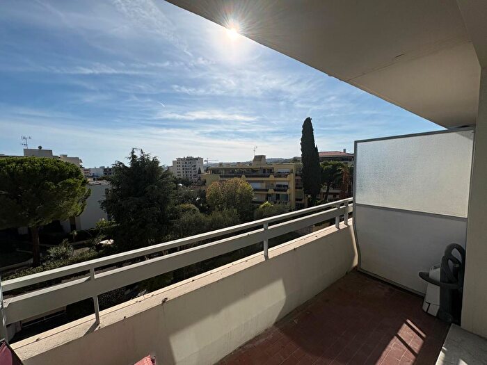 Cagnes-sur-Mer, Saint-Roman, Lautin - Appartement 1 pièce à louer