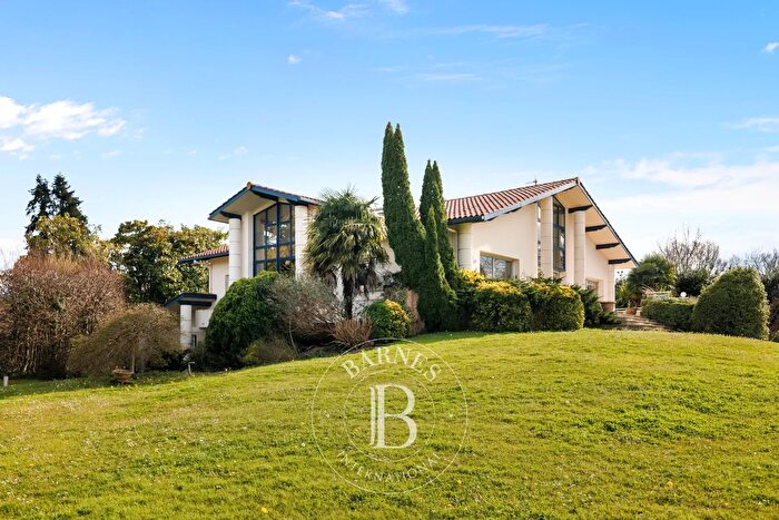 Maison à vendre - Ciboure - 9 pièces - 5 chambres