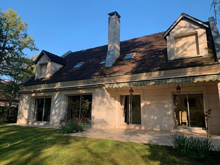 Vaucresson : Maison 9 pièces à vendre