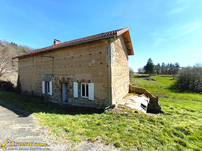 Maison à vendre - Escoutoux - 7 pièces - 4 chambres