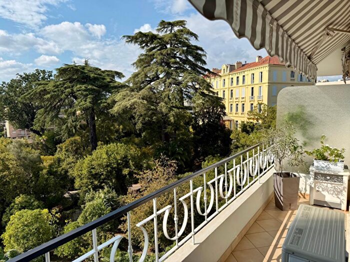 Cannes, Californie Pezou - Appartement 3 pièces à vendre