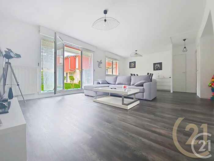 Appartement à vendre - Lillebonne - 3 pièces - 2 chambres