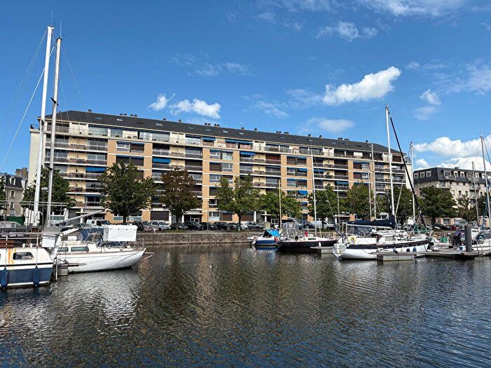 Appartement 4 pièces à Le Port, Caen, à louer