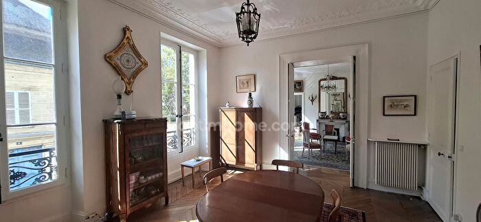 Appartement 3 pièces à Versailles, Notre Dame, à vendre